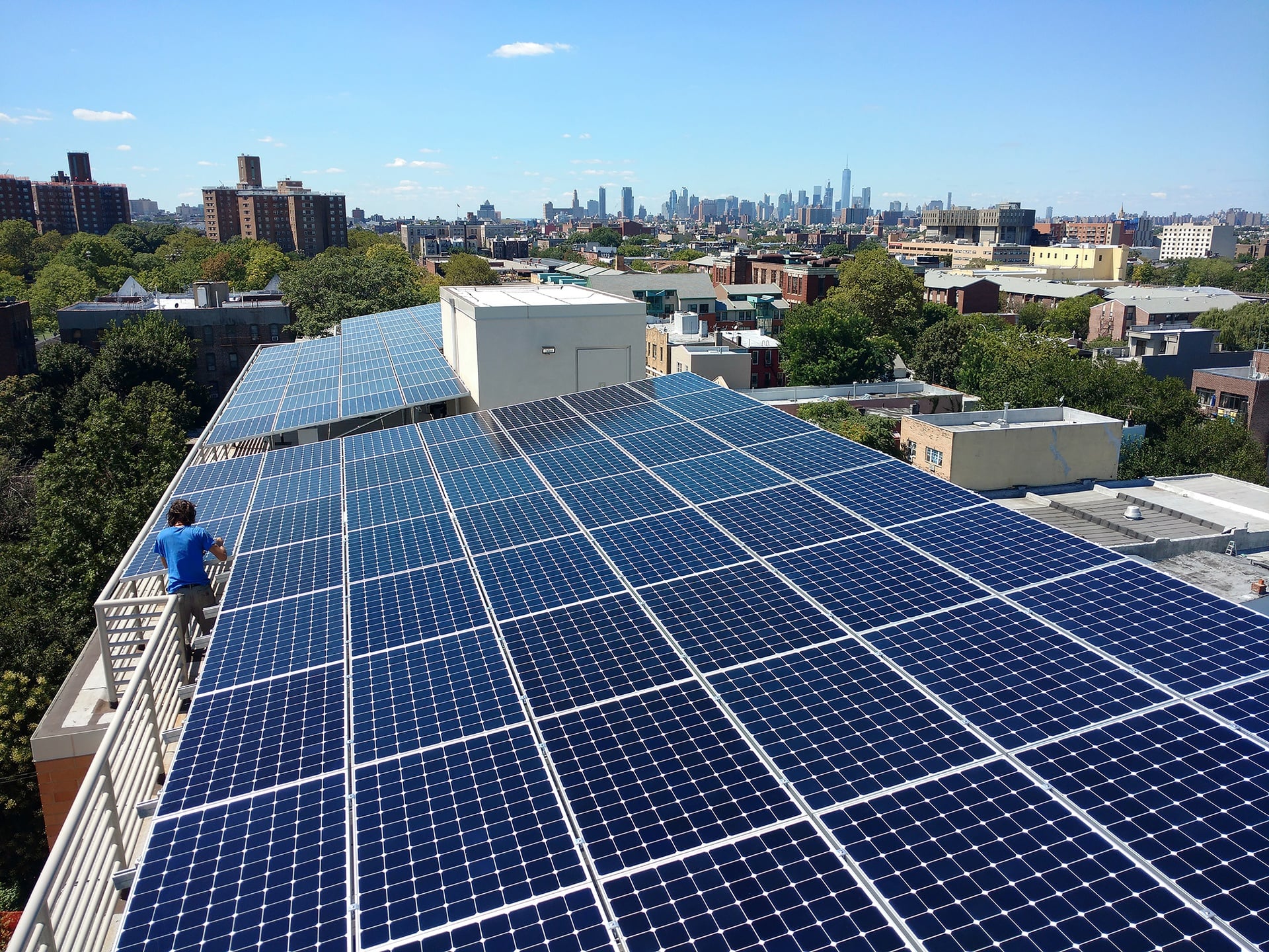 New York’s Community Solar Program | ILSR Energy Democracy Initiative