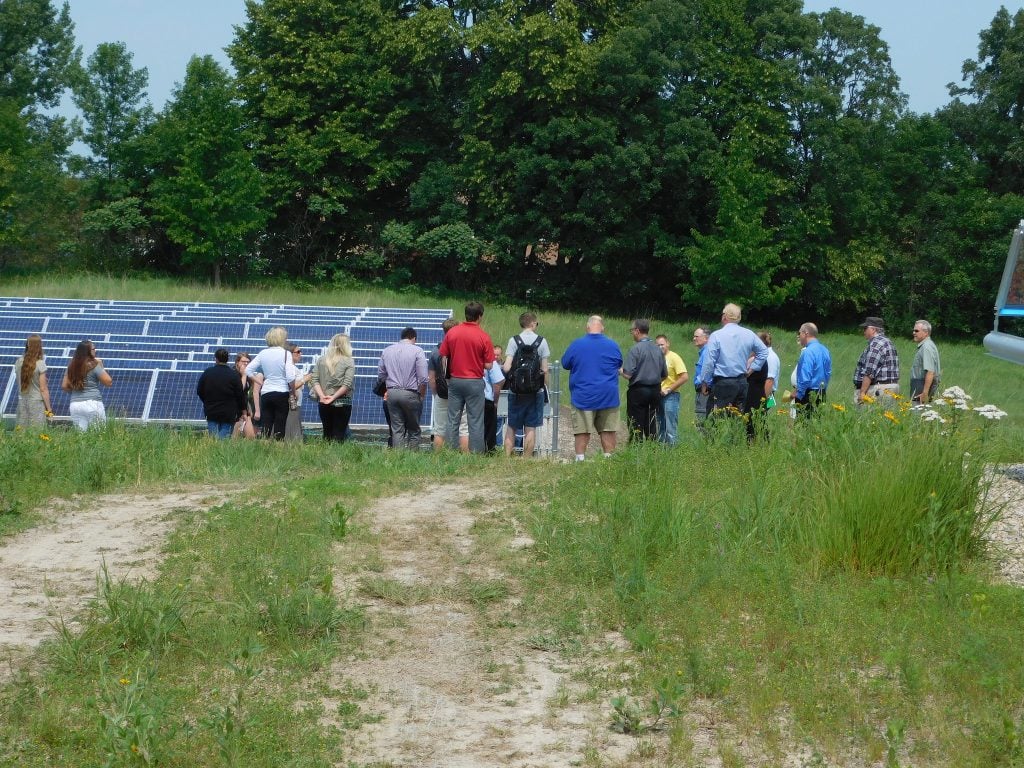 Minnesota's Community Solar Program | ILSR Energy Democracy Initiative