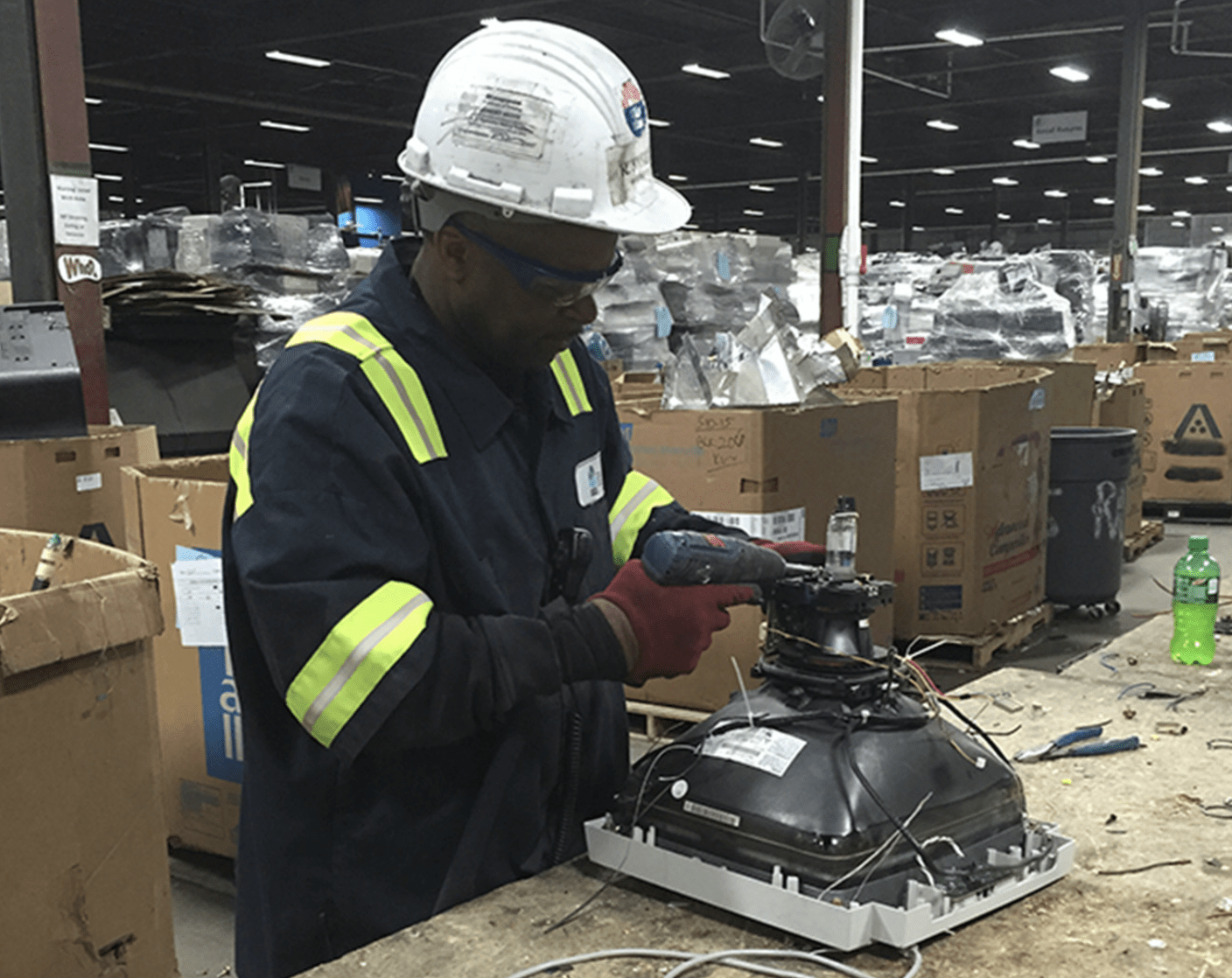 RecycleForce Teaches Recycling Skills to Formerly Incarcerated People ...