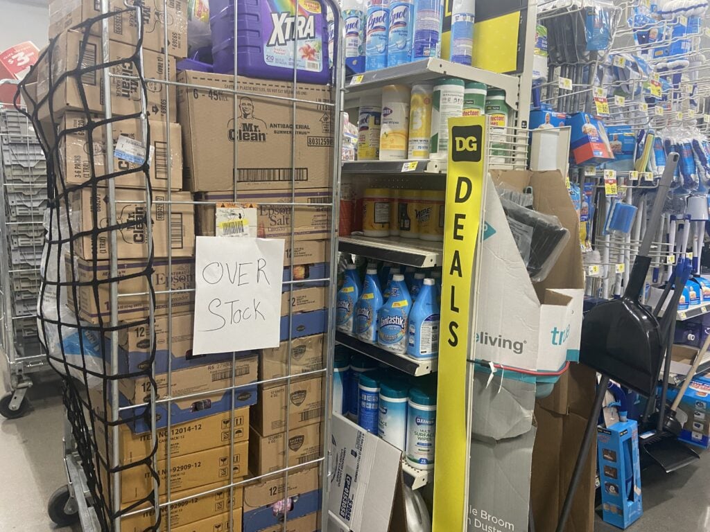 17 Problems: How Dollar Store Chains Hurt Communities - Institute for ...