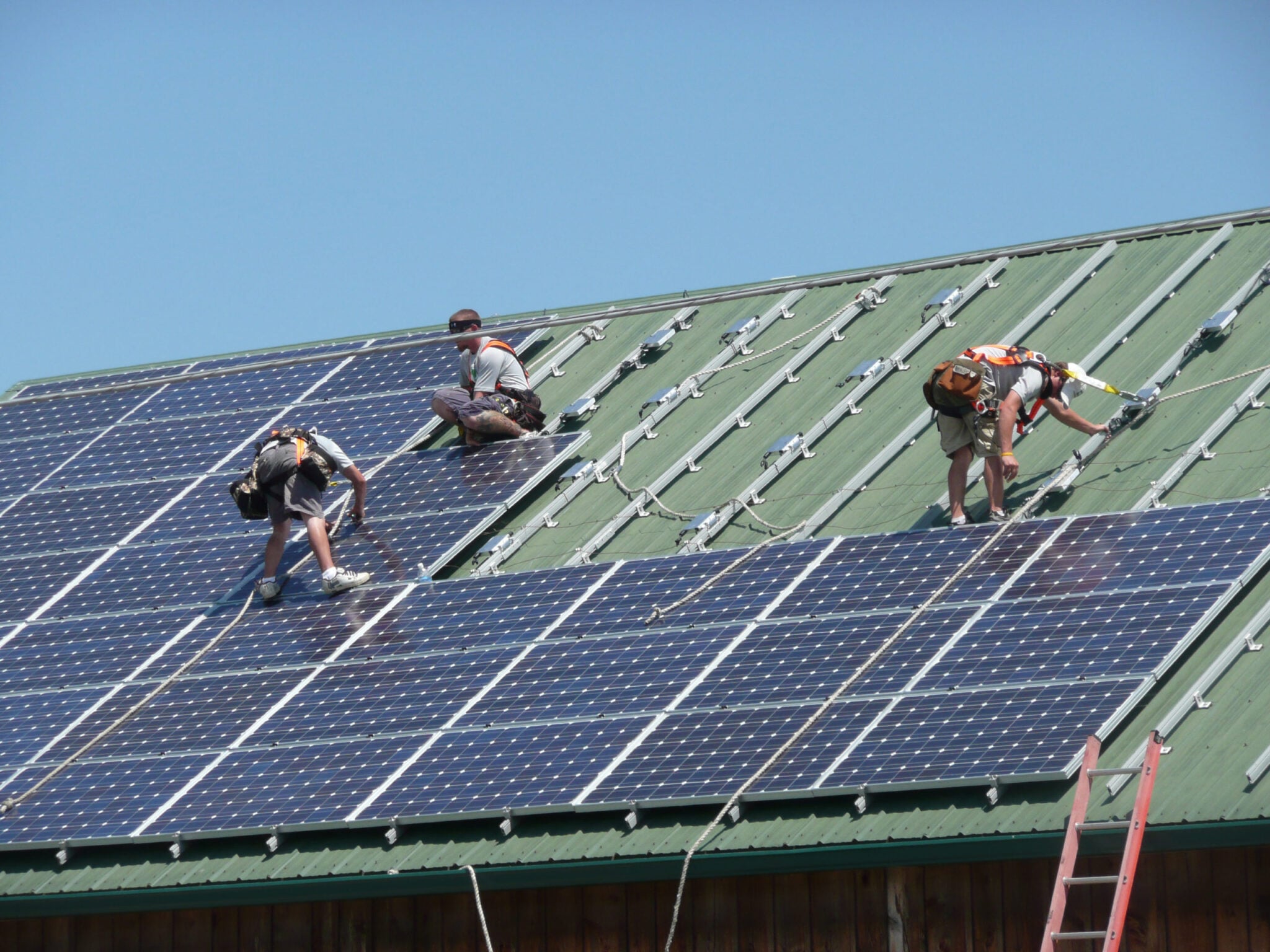 Community Solar Tracker | ILSR Energy Democracy Initiative