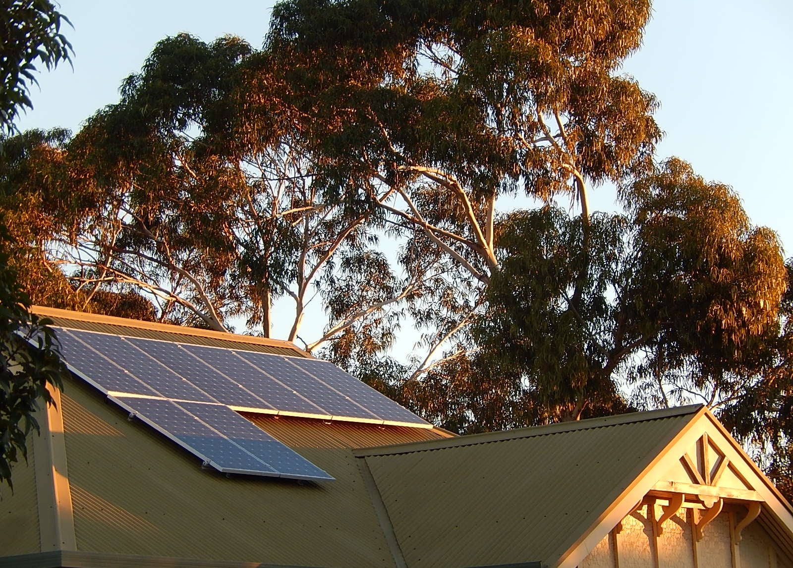 Australia’s Rooftop Solar Revolution: A Postcard from the Future ...